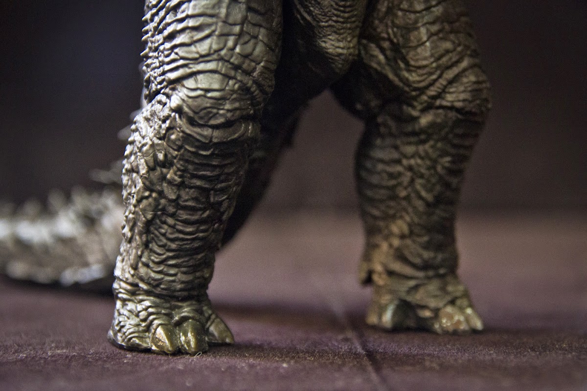 The Kaiju Planet: Figure Comparison: NECA 12-inch Head-to-Tail Godzilla ...