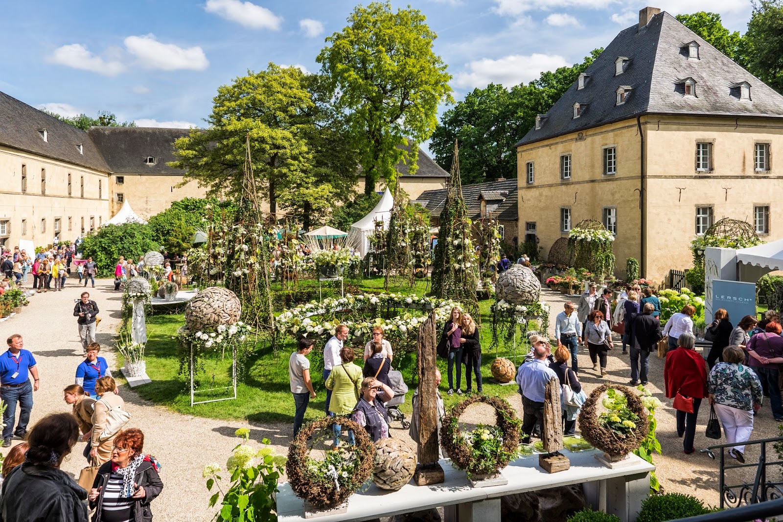 GEWINNSPIEL: 2x2 Tickets für die Landpartie Burg Adendorf - CityLights Bonn