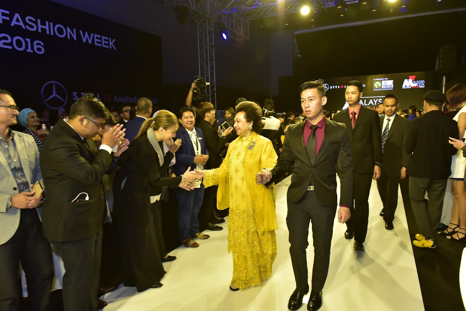 Kee Hua Chee Live!: OPENING GALA NIGHT OF THE 3rd MALAYSIA FASHION WEEK ...