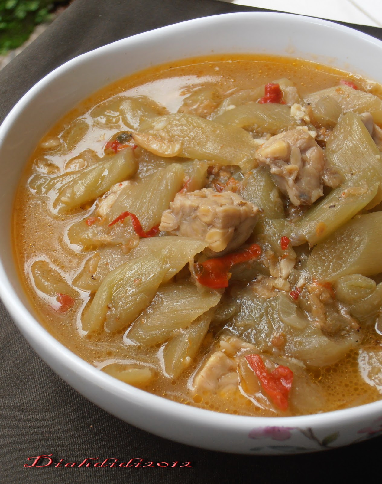 Diah Didi's Kitchen: Sayur Lompong / Batang Talas