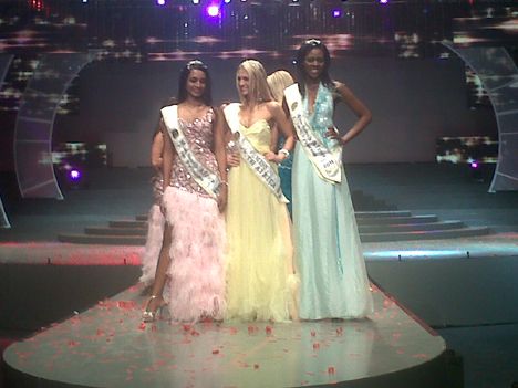 MISS UNIVERSE 2011: 22 year-old Melinda Bam is the winner of Miss South ...