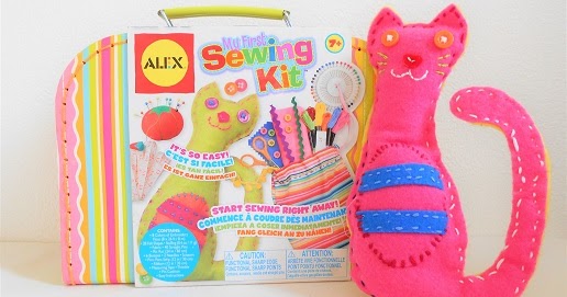 tamako labo: 【刺繍】「My First Sewing Kit」と「LOOP DE DOO」