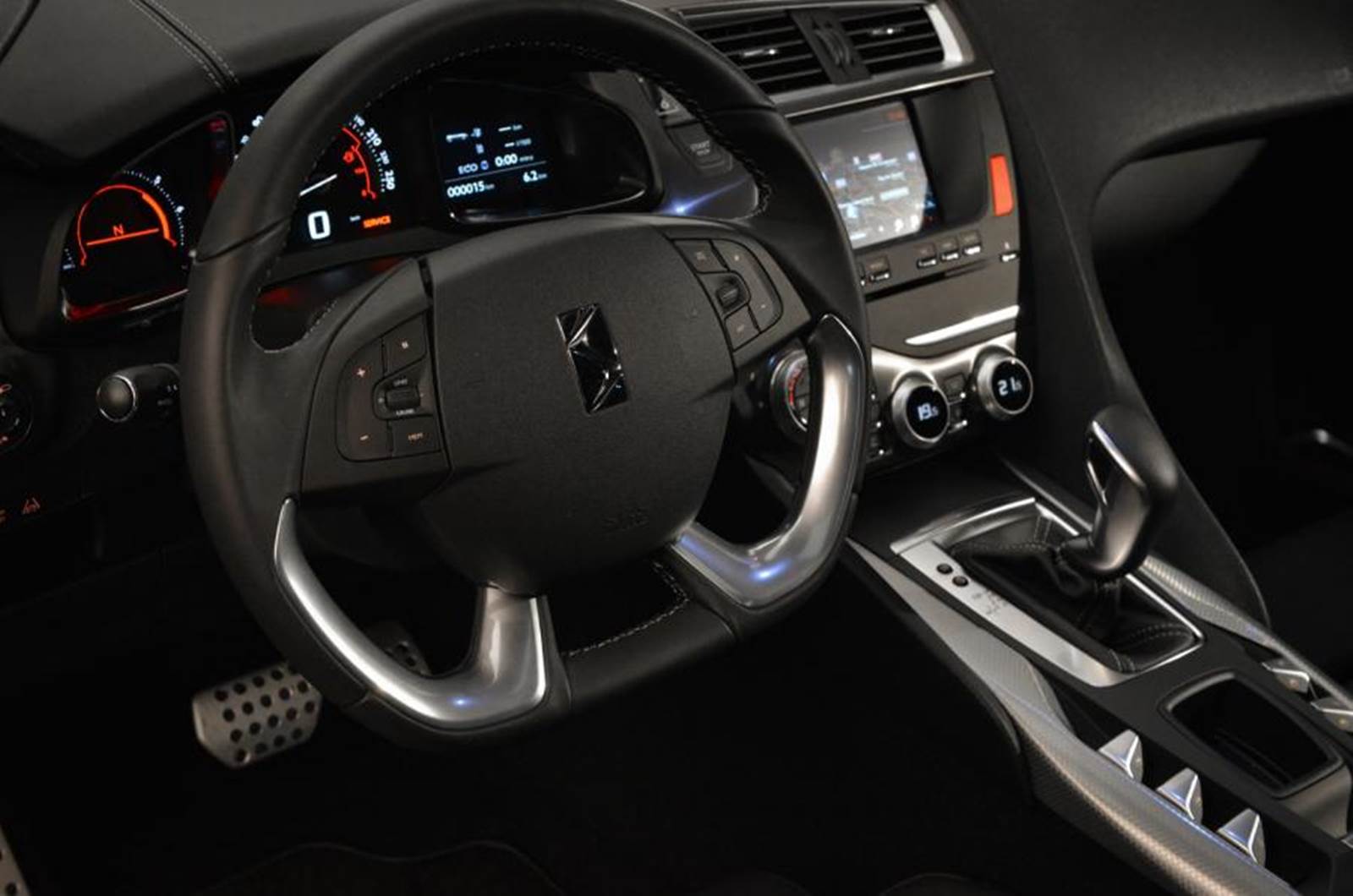 Novo Citroen DS5 2016: fotos e especificações oficiais