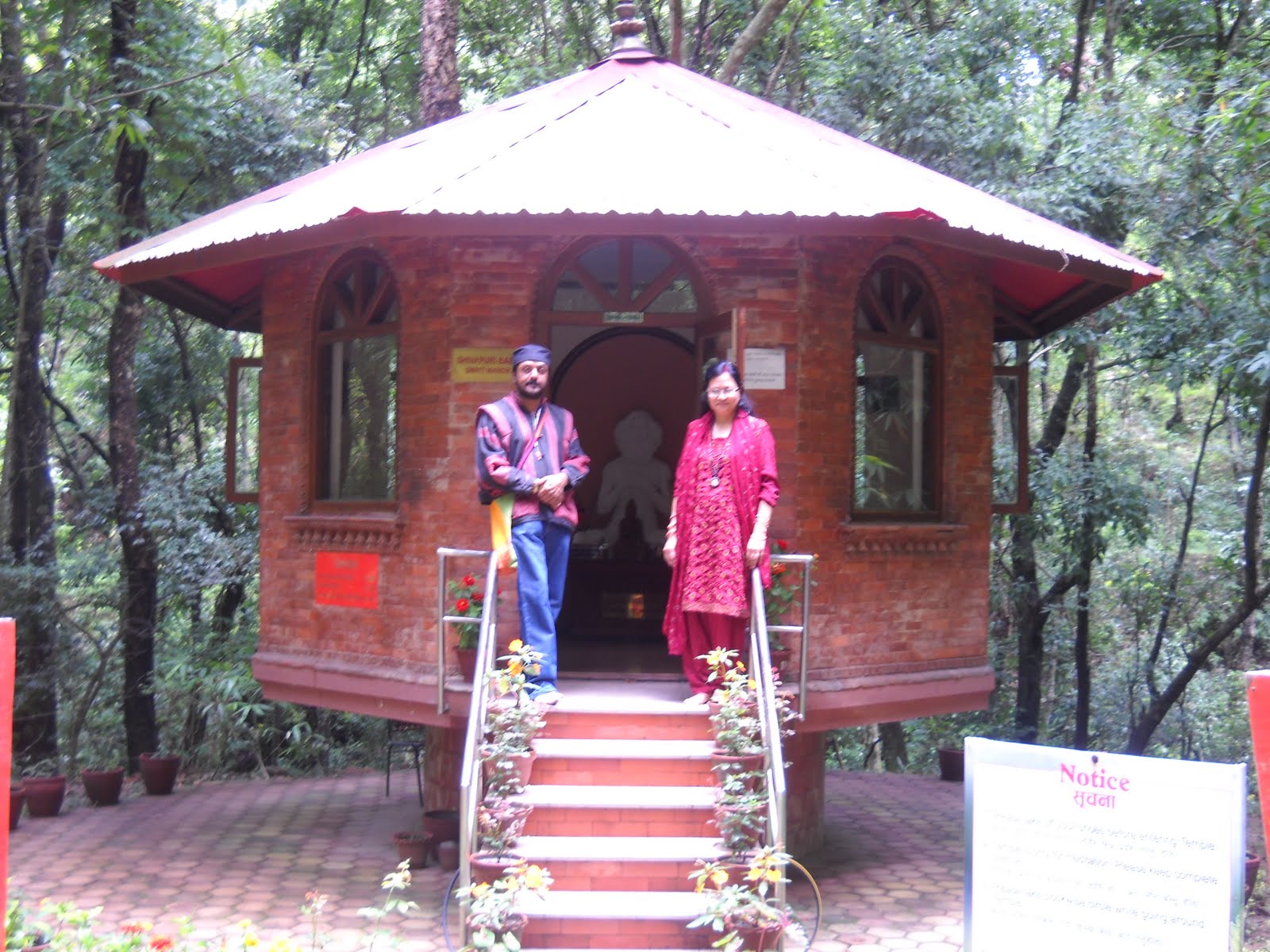 Somatmika: OSHO TAPOBAN,Kathmandu