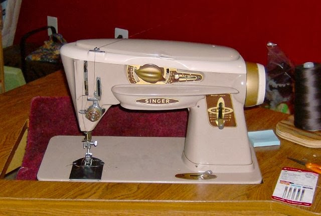 Vintage Sewing Machines: Rocketeer #1 is Finished!