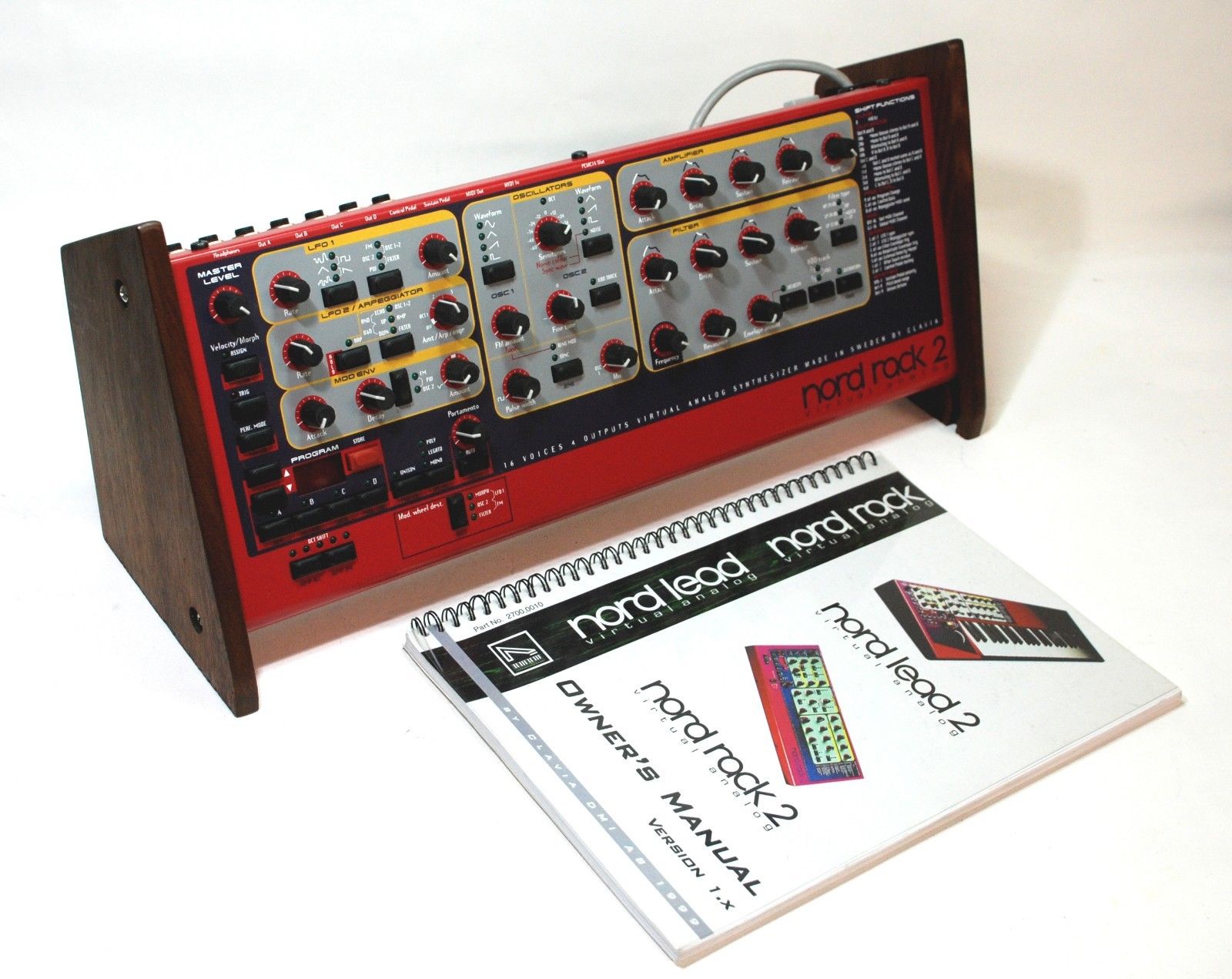 MATRIXSYNTH: Nord Lead 2 Rack With Wood Ends Clavia Desktop Synth w ...