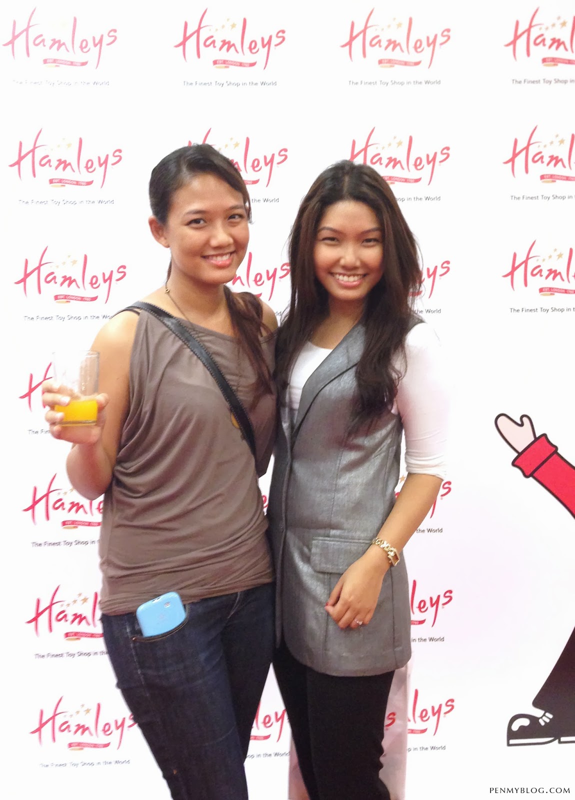 Pen My Blog: Hamleys First Flagship Store Opens in One Utama