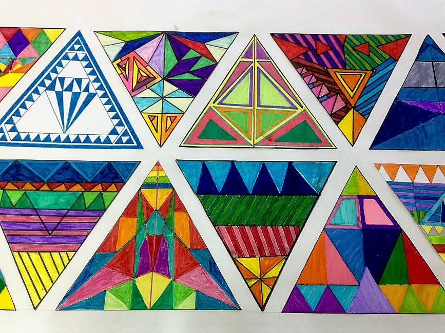 PLÁSTICA EN EL VALLE: TRIÁNGULOS: Diseñando un mural