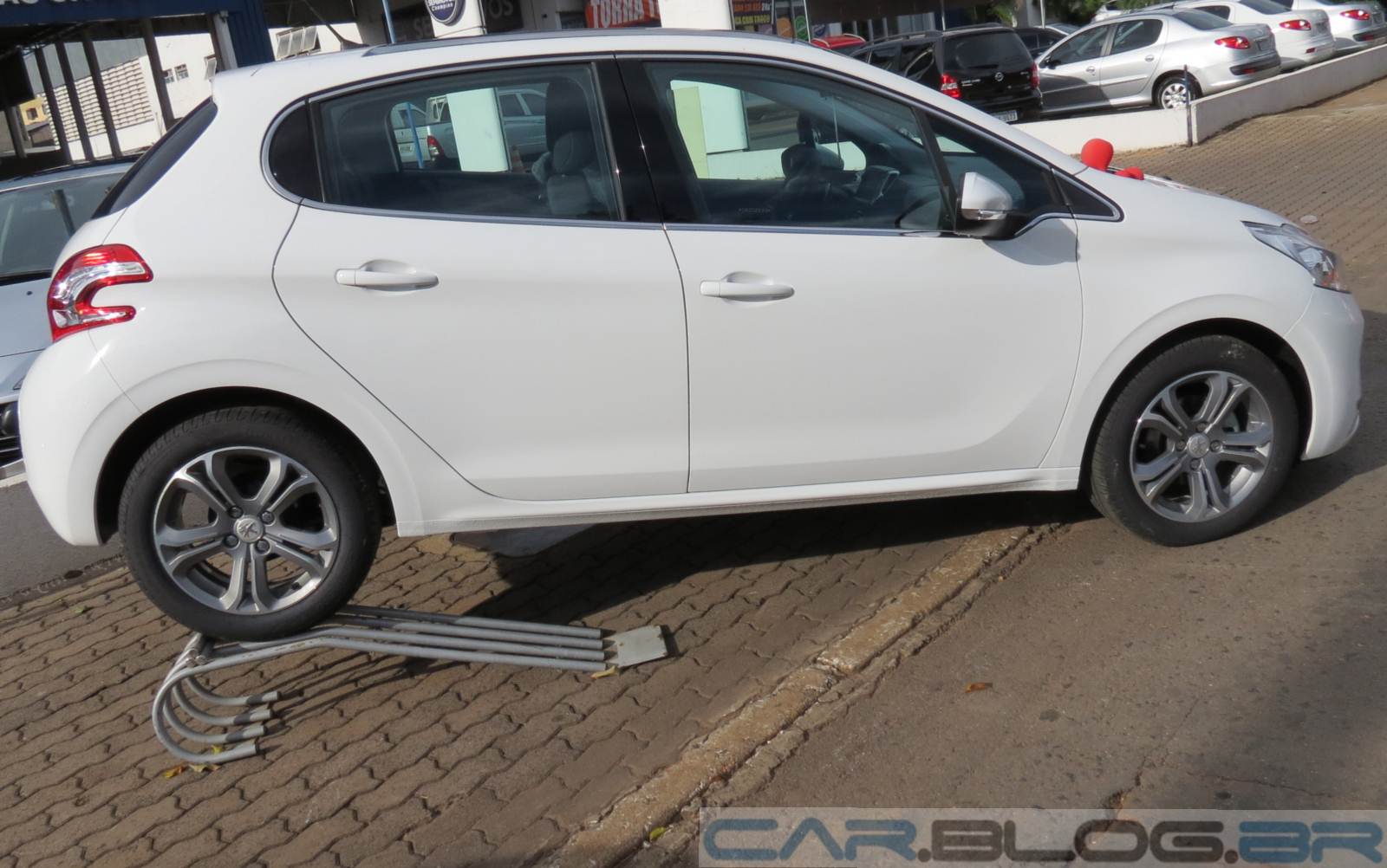 Peugeot 208 Griffe Automático: fotos, preço, consumo e ficha técnica