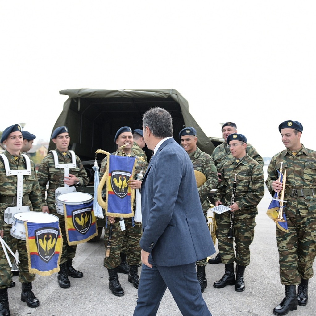 ΦΑΡΟΣ ΑΛΕΞΑΝΔΡΟΥΠΟΛΗΣ: Στην Σαμοθράκη ο Σταύρος Θεοδωράκης στην επέτειο ...