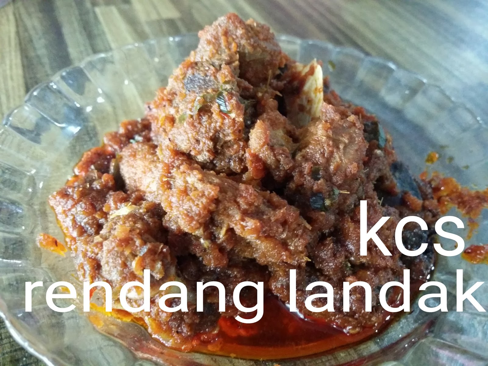 KAKCIK SEROJA: Makan rendang landak di Restoran Lembah Bernam...