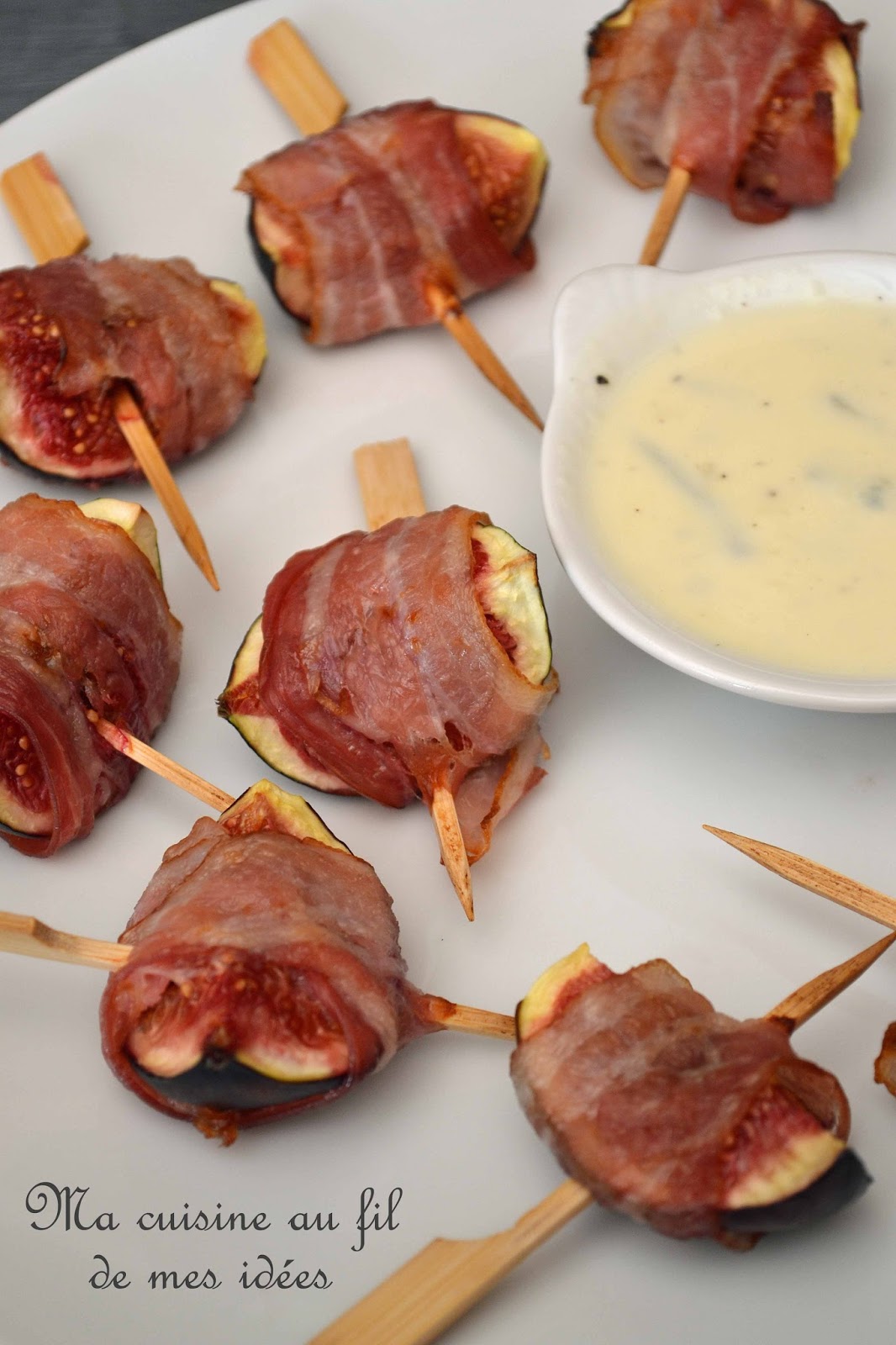 Ma cuisine au fil de mes idées...: Figues au lard et sauce au gorgonzola