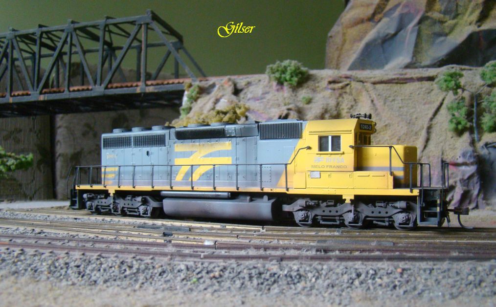 Gílser ferreo trens: SD40-2 RFFSA FASE II