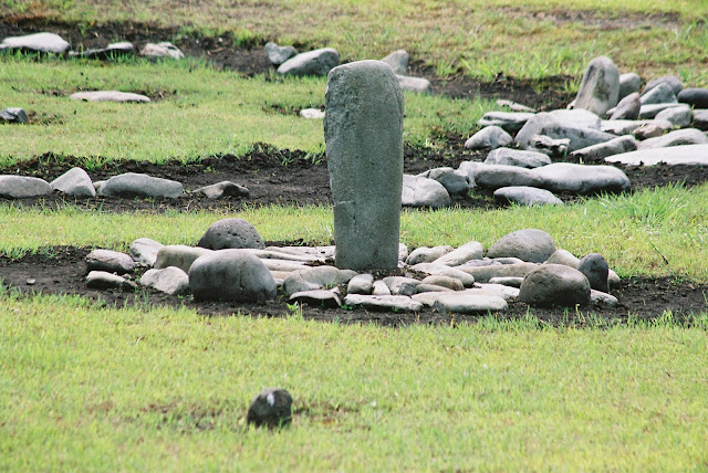 Sacred gateways of Japan: Japan's ancient megaliths & OOPARTS - photo ...