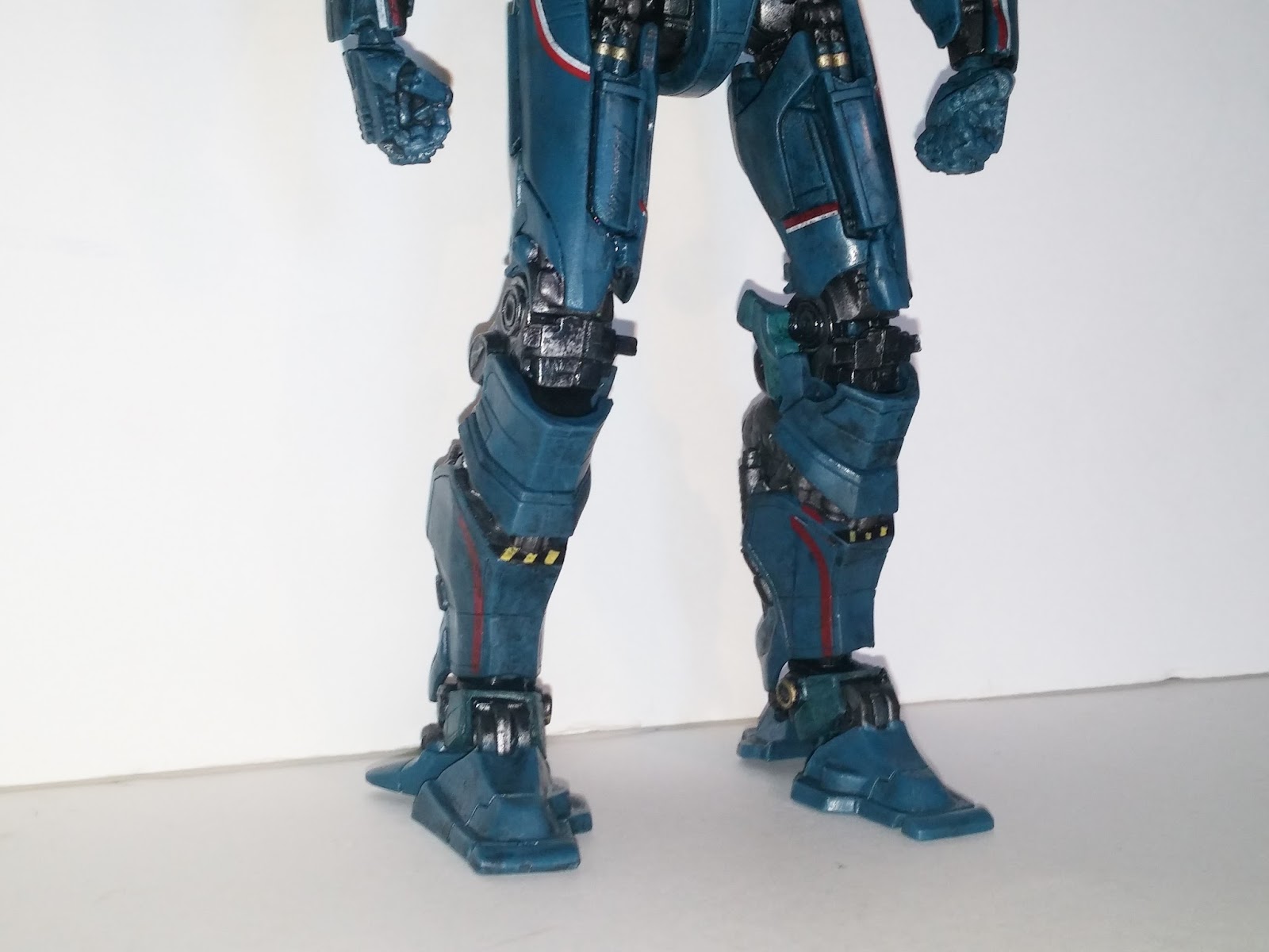 The Gryphon's Lair : NECA ULTIMATE LADY DANGER - Figure Review