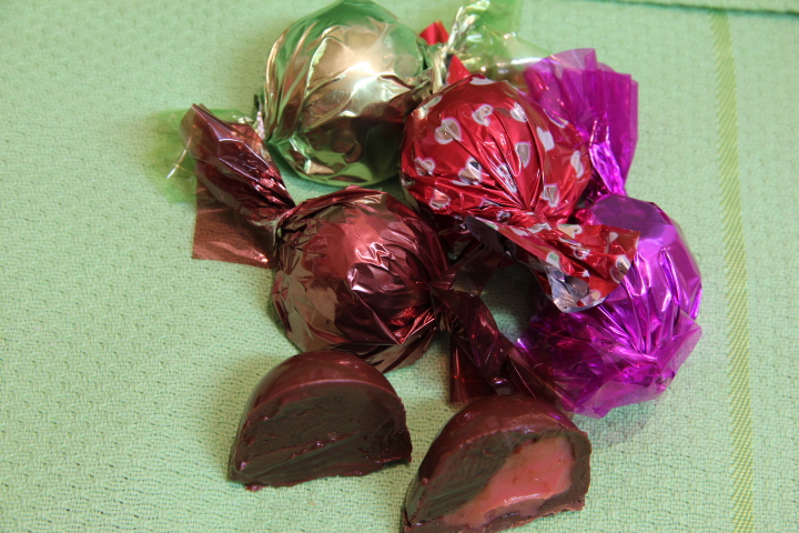 Favo de Mel (Né de Souza / Marina Ornellas): Chocolates - Trufas Embaladas