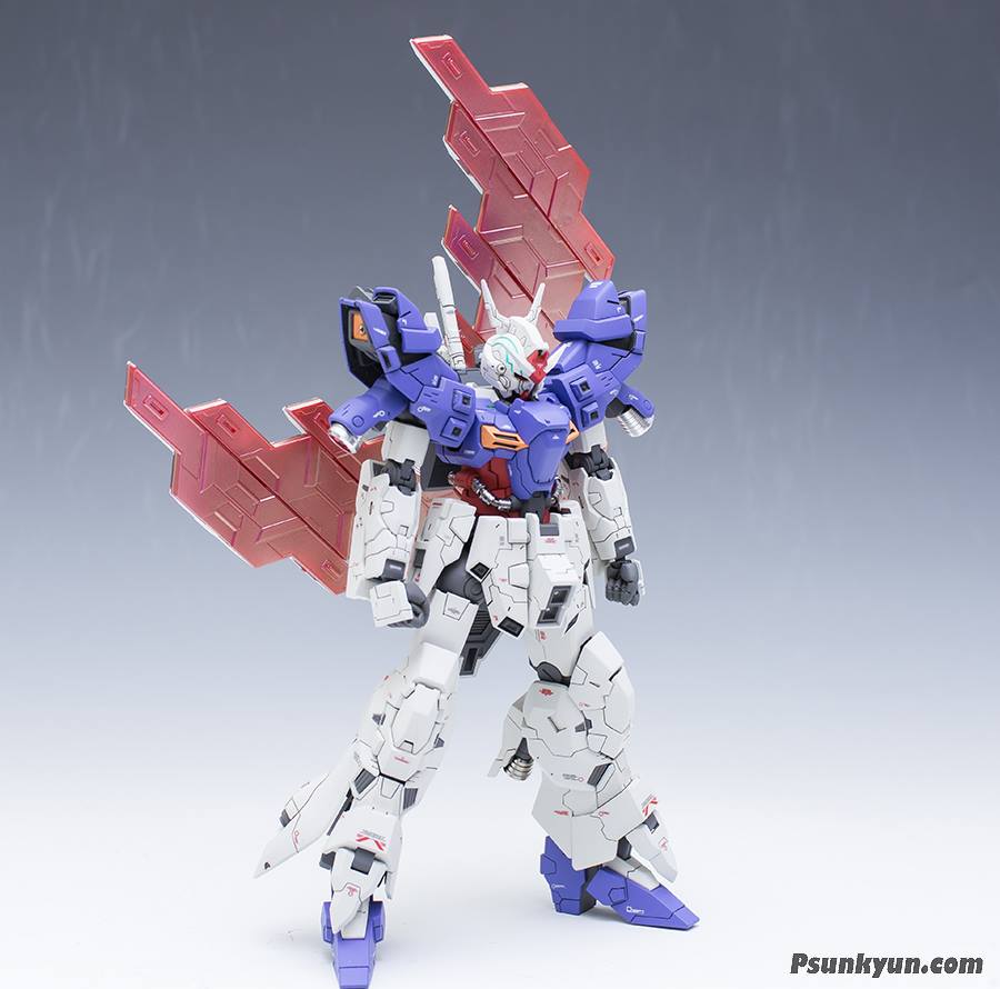 Custom Build: HGUC 1/144 Moon Gundam [Detailed]