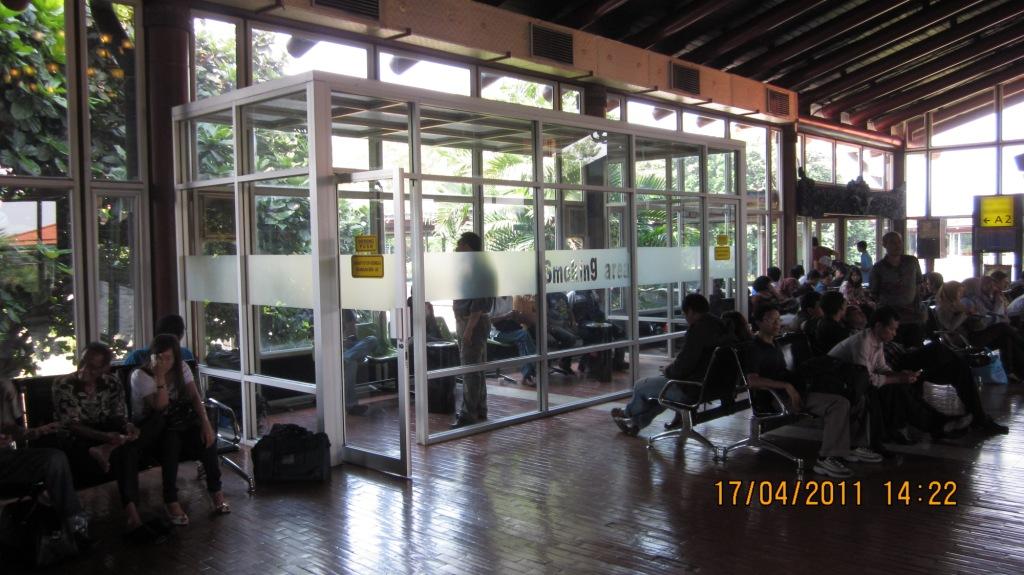 Tempat Khusus Untuk Merokok