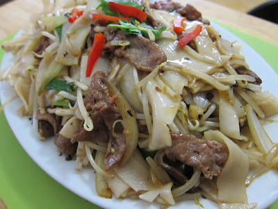 Chinese Recipes: Beef Chow Fun