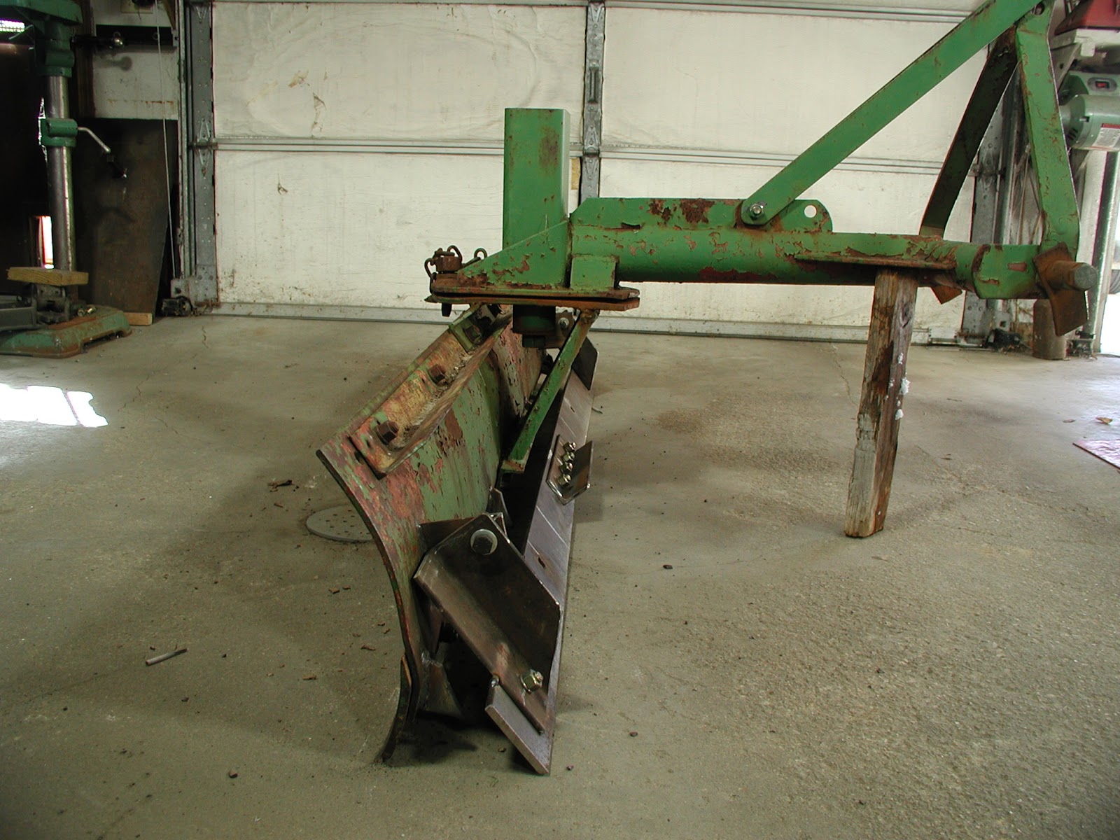 Wally&Sue: snow blade back drag mod