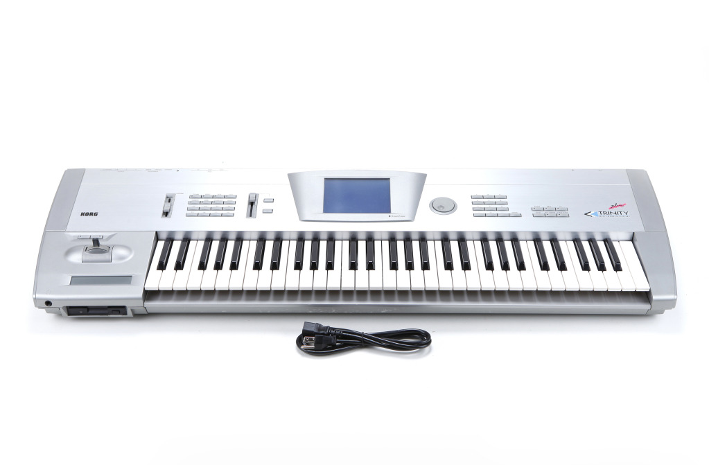 MATRIXSYNTH: Korg Trinity Plus 61 SN 010136