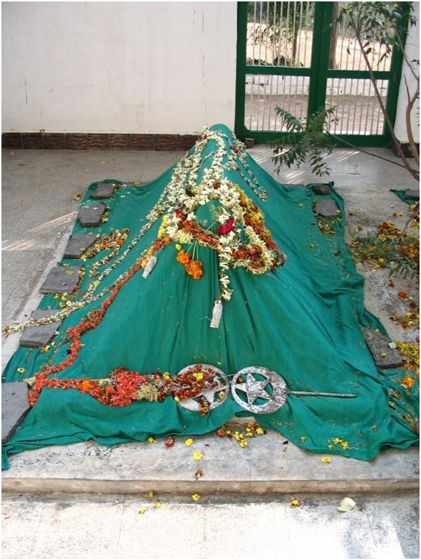 శ్రీ సద్గురు దర్గా స్వామీ శరణుమయ్య: About Darga