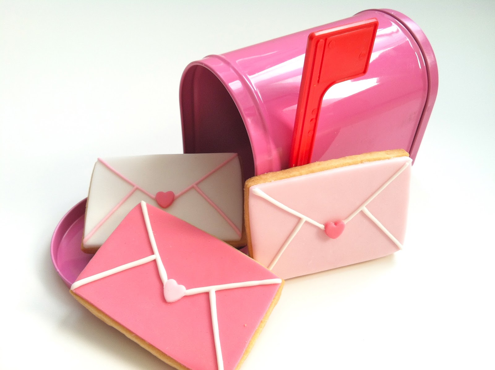 Eat Cake Be Merry: Valentine's Day Cookies!