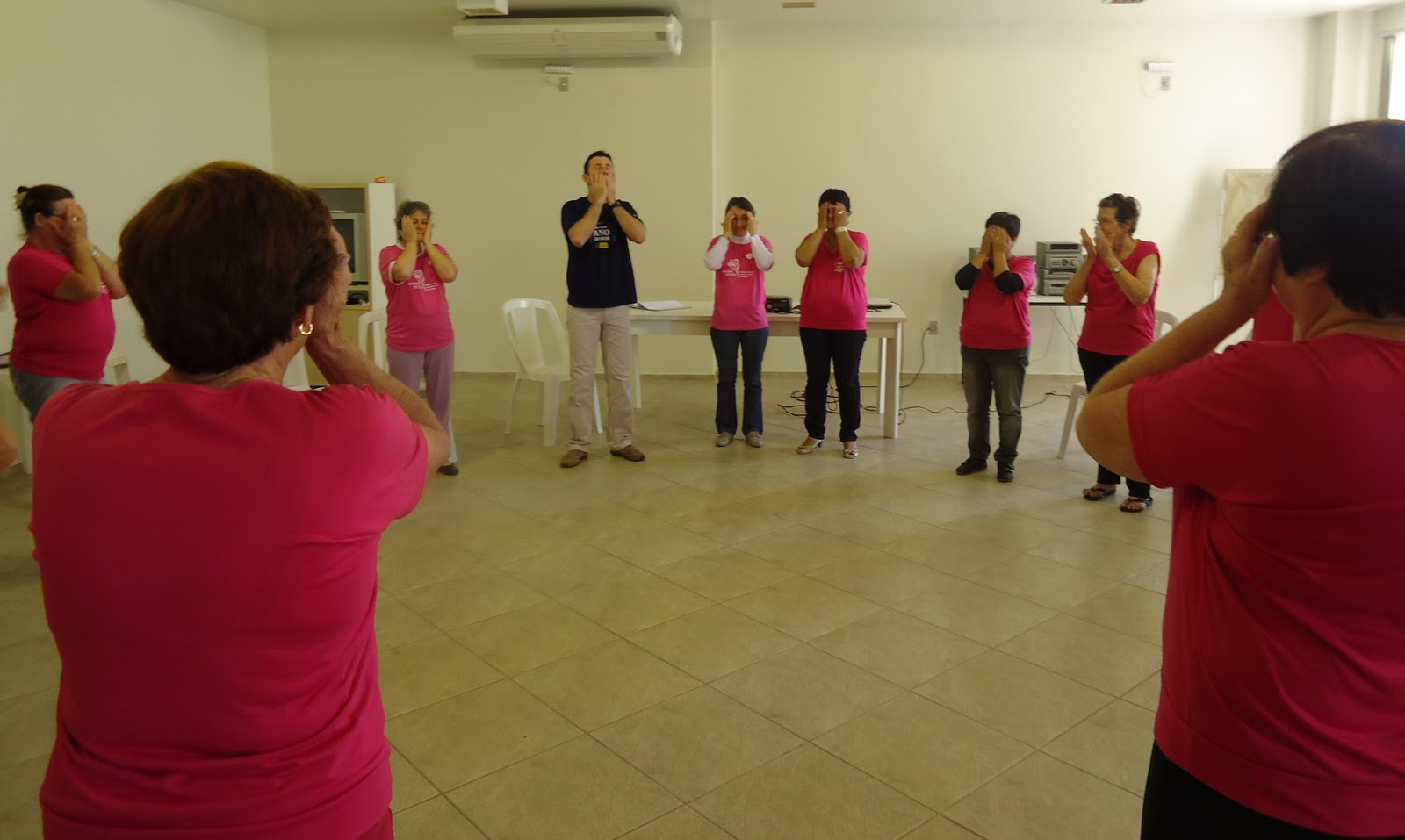 Duavesso Cia de Teatro: Duavesso no Outubro Rosa - Dinâmica com ...