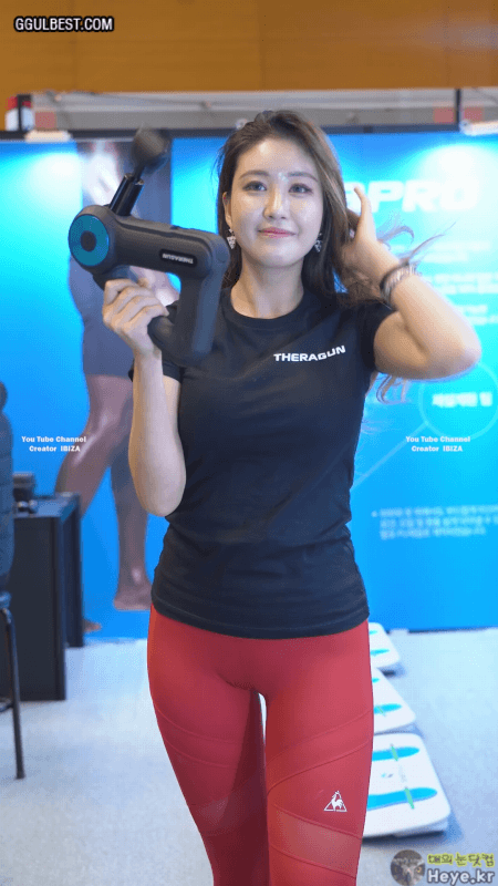 JJTV.KR MP4 FACTORY: Model Daeun Oh Leggings camel claw .gif