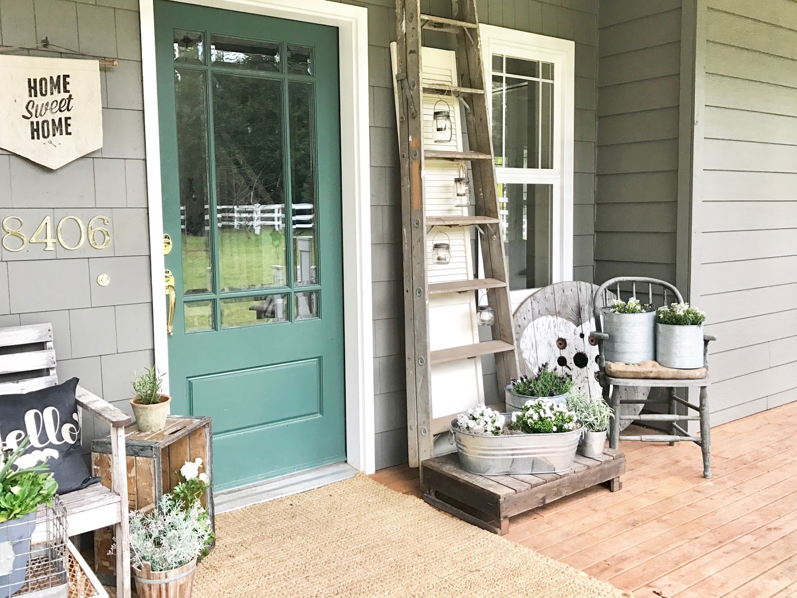 Little Farmstead: Our Farmhouse (Spring!) Porch...