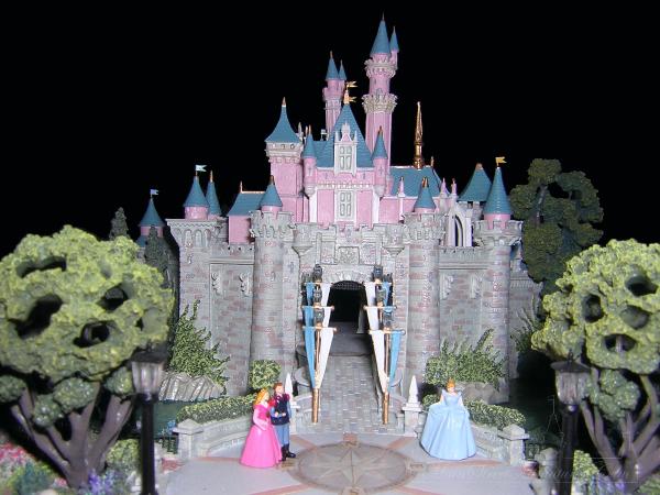Disney Showcase Key: Les Détails des maquettes de Disneyland d'Olszewski