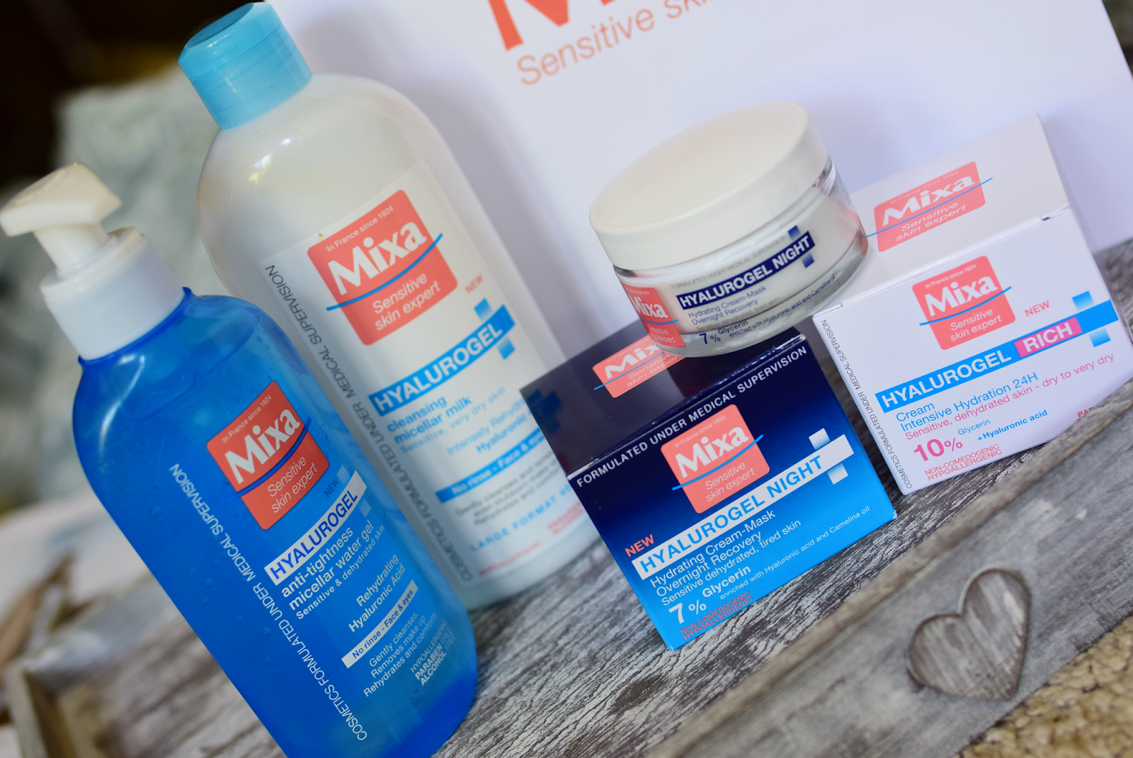 Mixa Senstitive Skin Expert veido priežiūros linija | Lithuanian Beauty ...