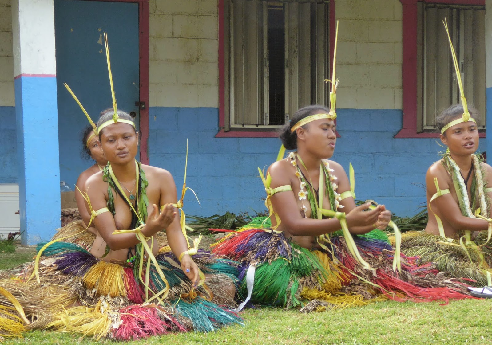 Yap Island and Dr. Rosemary: 01.23.15 visit to Rumung - Womens' and ...
