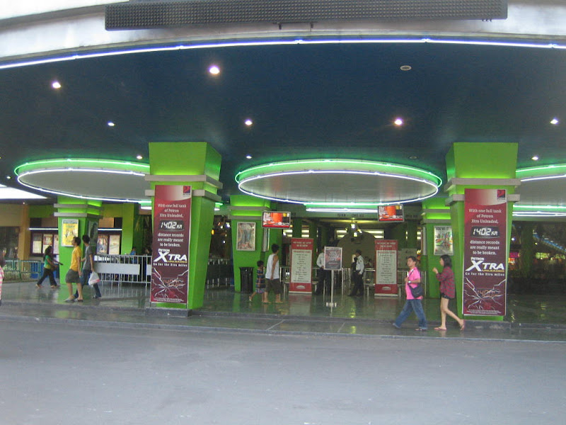 Konted's Make My Day: The Araneta Center: Bouncing Back