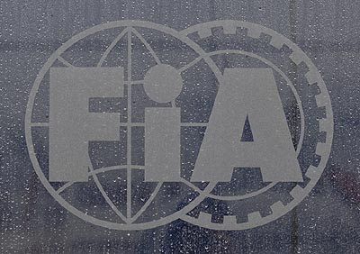 Continental Circus: 08/04/12 - 15/04/12