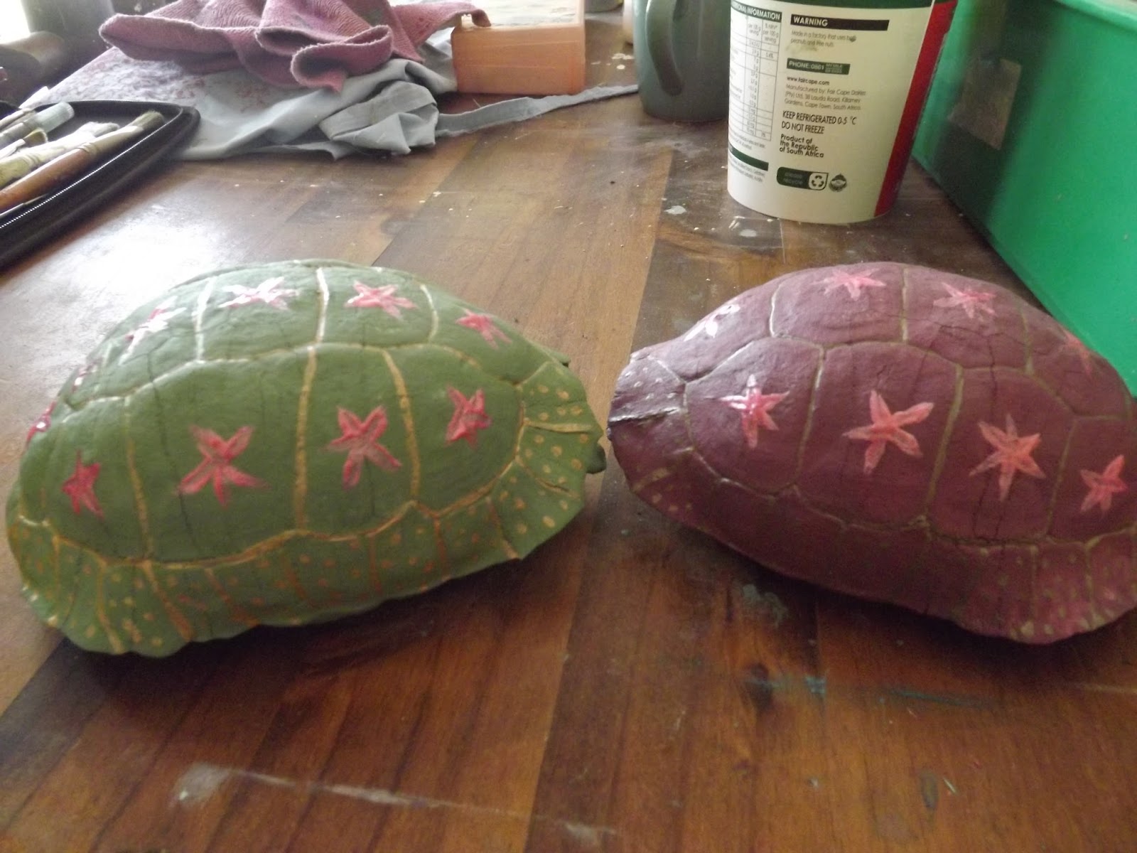 A Pretty Talent Blog: Painting Two Turtle Shells