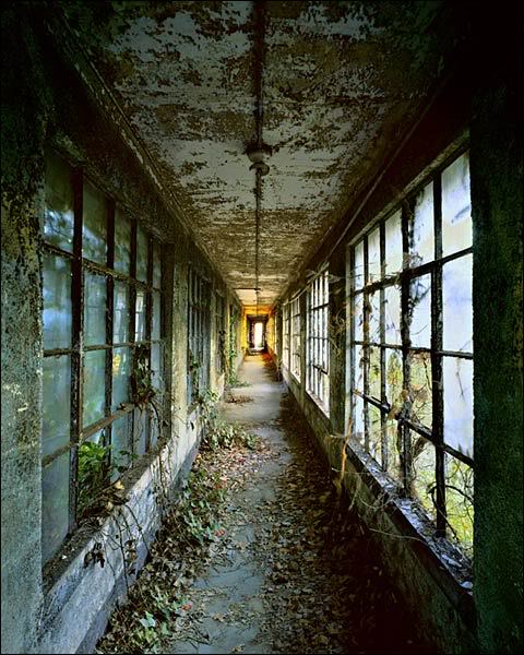 Fascination With Fear: OCTOBER 31: THIRTY-ONE SPOOKY PLACES
