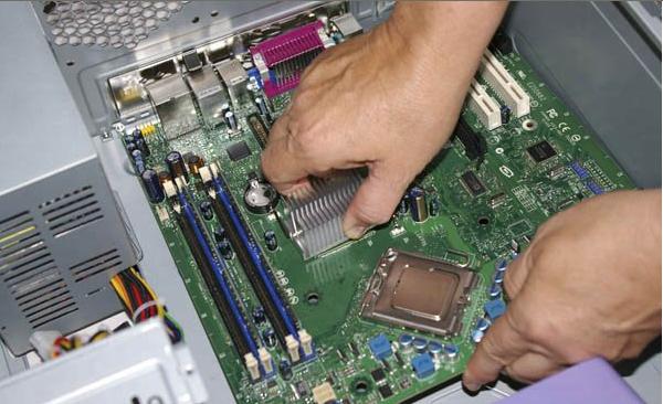 OTODIDAK COMPUTER: Langkah 4: Pemasangan Motherboard dan Kabel Konektor ...