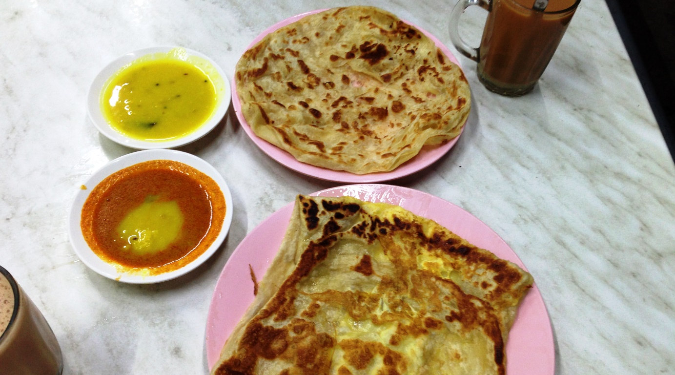 KINABALU: KOLOMBONG INDIAN CURRY HOUSE - ROTI CANAI DINNER