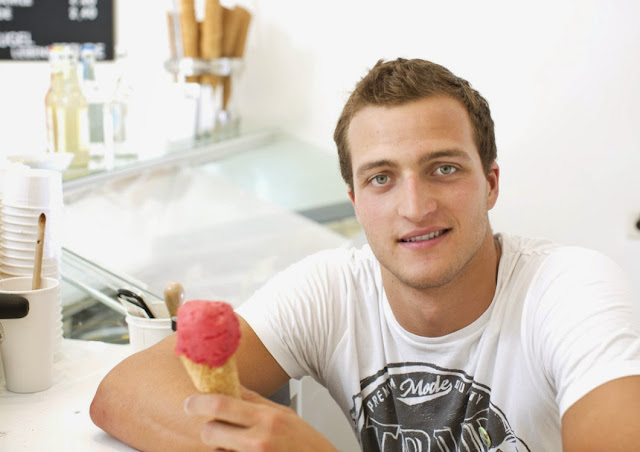 Os mais belos jovens em fotos sensuais.: Markus Deibler,delicioso em fotos e video.