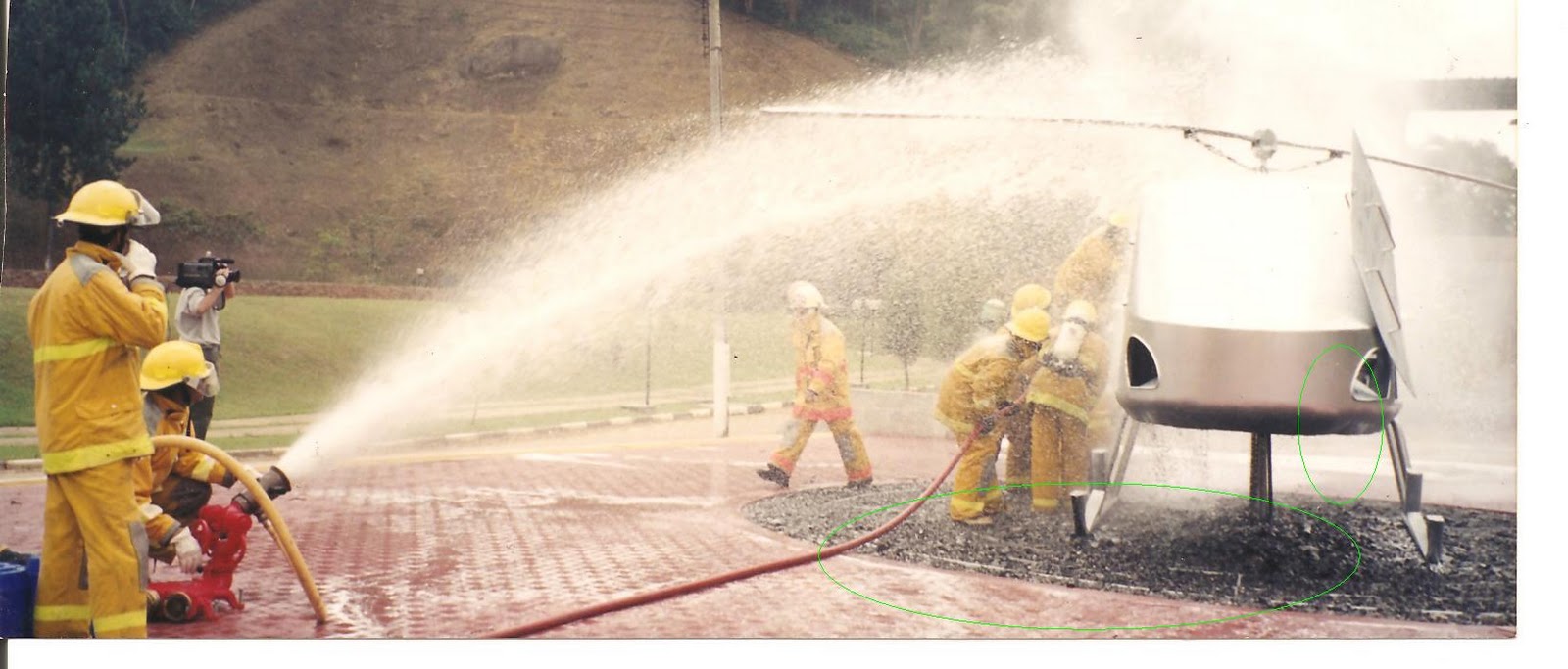 Bombeiroswaldo: LGE - Líquido Gerador de Espuma