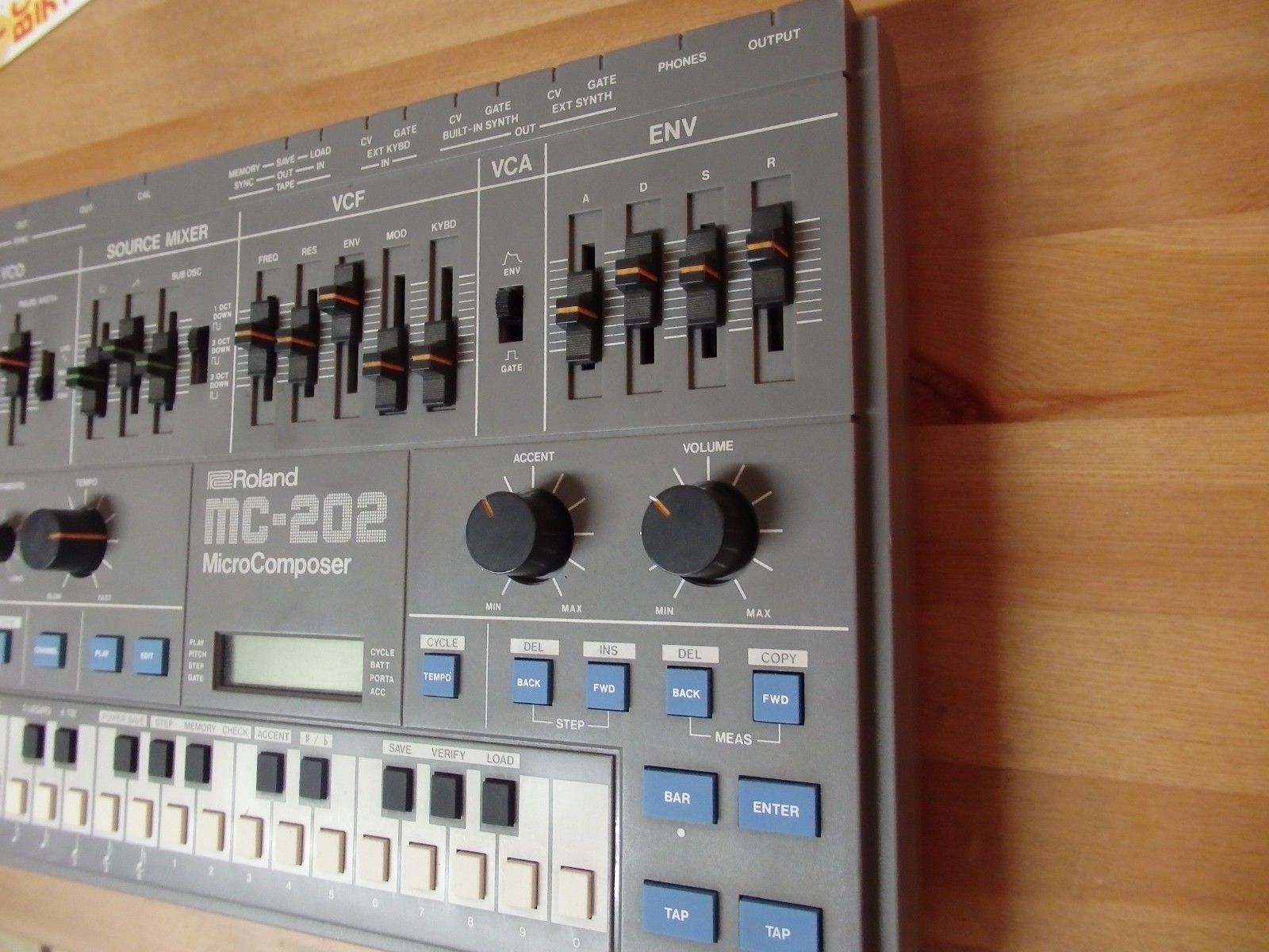 MATRIXSYNTH: Vintage Roland MC-20 SN 326400