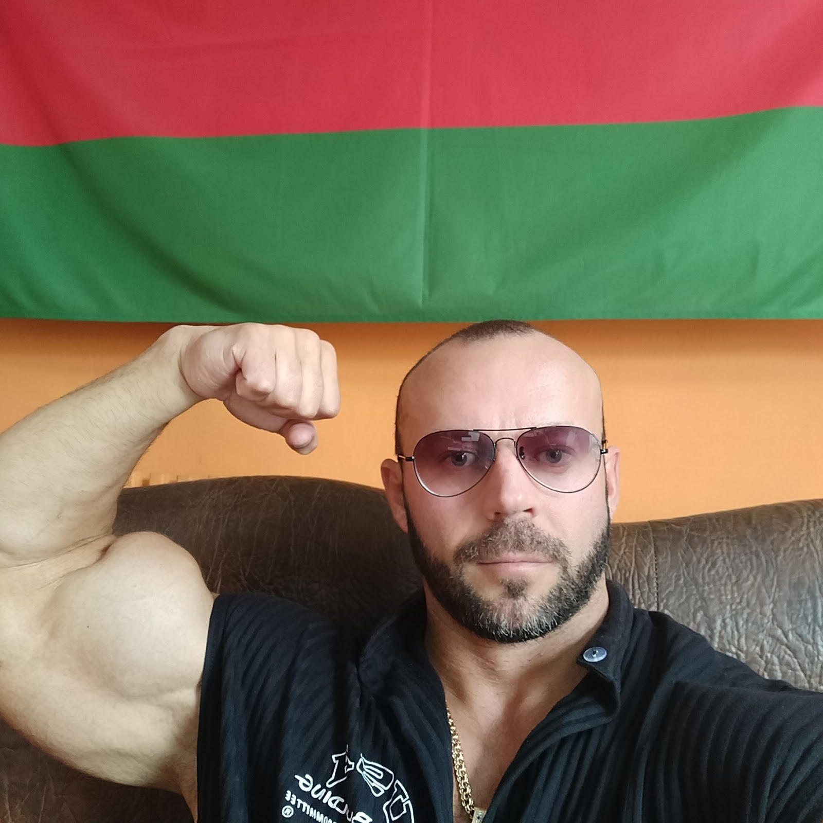 Muscle Lover: Biceps & Biceps