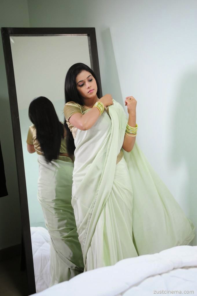 Actress Poorna Hot In Saree Drop Scene Stills - HD Latest Tamil Actress ...