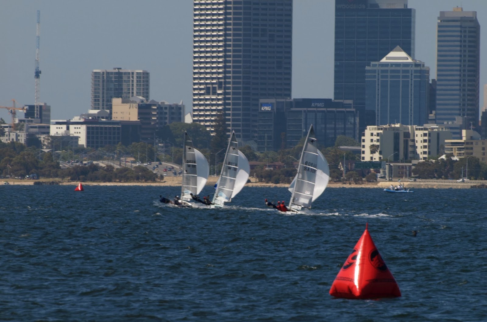 Observations in an undemocratic world: Australian Lightweight Sharpie ...