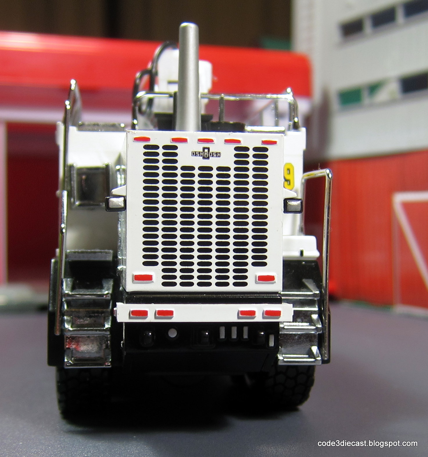 My Code 3 Diecast Fire Truck Collection: Oshkosh Chief's Edition #6 12255