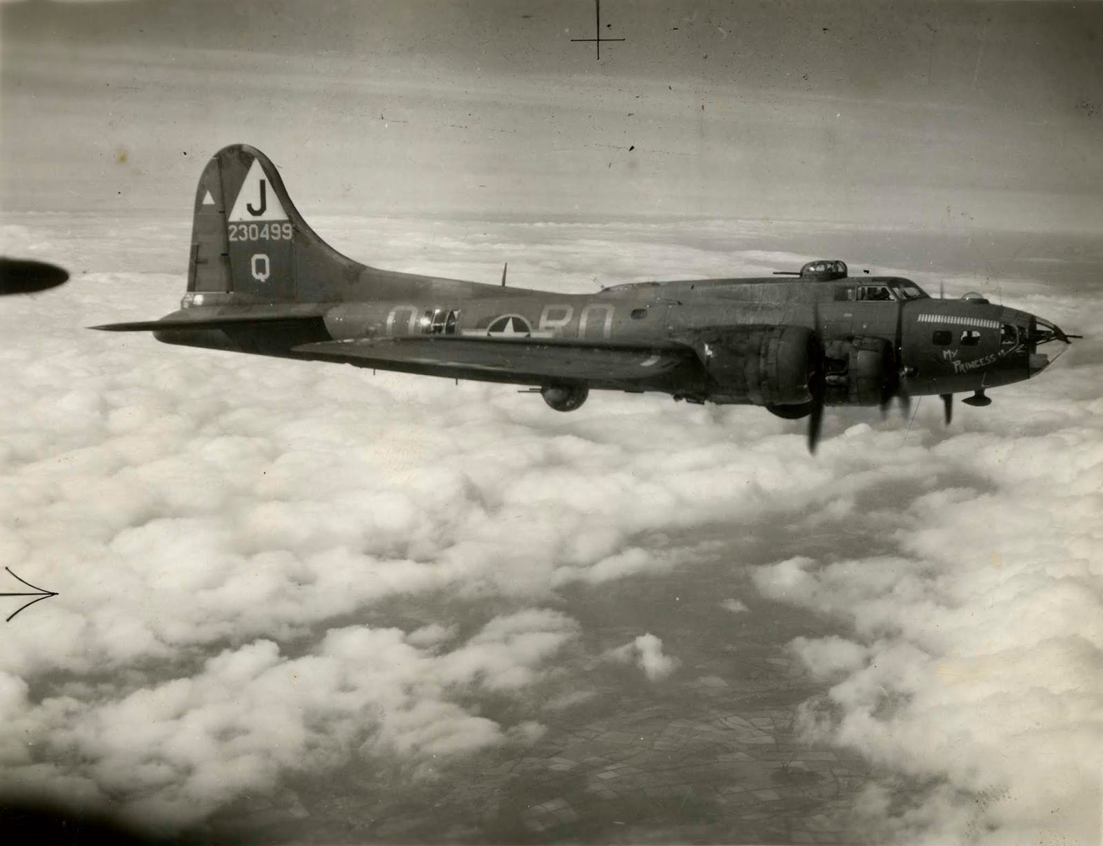 LOST PHOTOS FOUND: Men of the Mighty 8th Air Force, 351st Bombardment ...