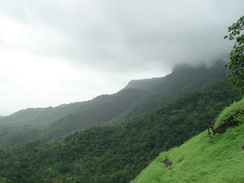 photos of trek trip: Mahuli fort