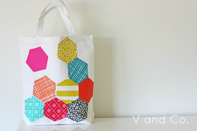 Patchwork Bag style. Hexagon Appliqued Bag ~ DIY Tutorial Ideas!