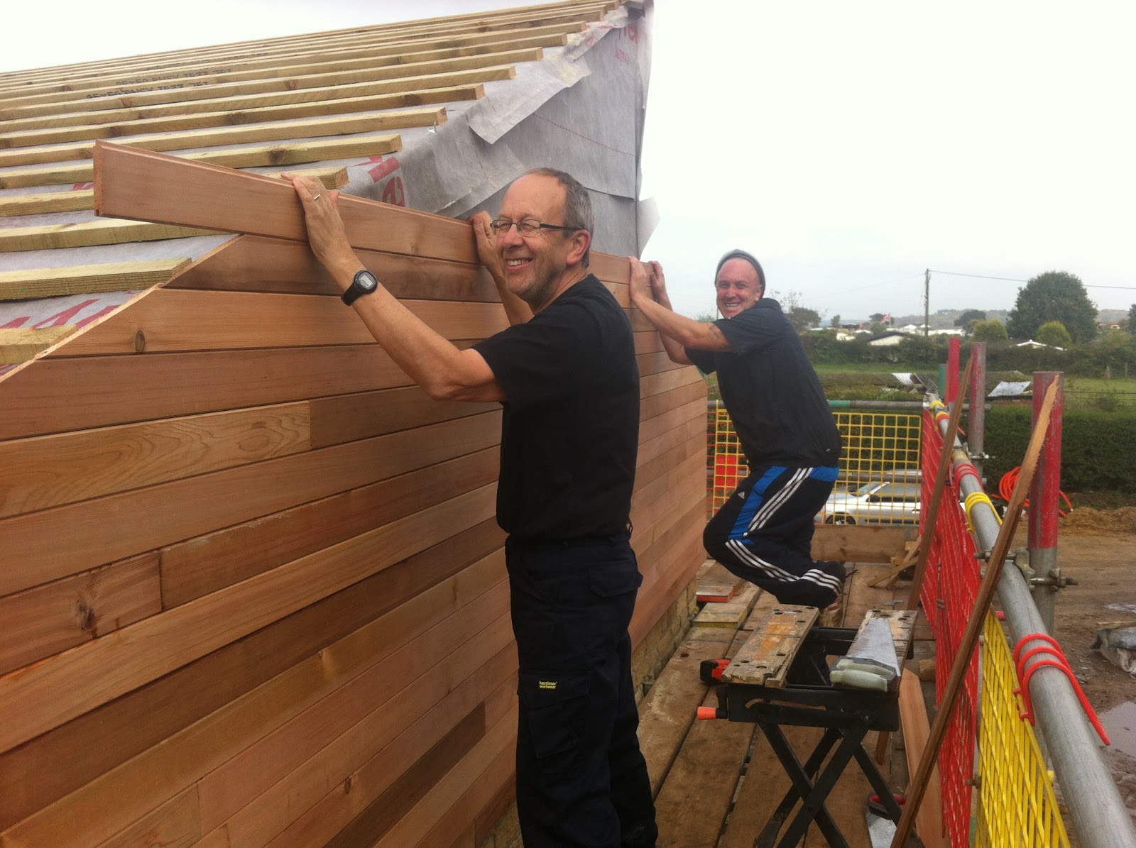 sustainable garden: fixing cedar boarding